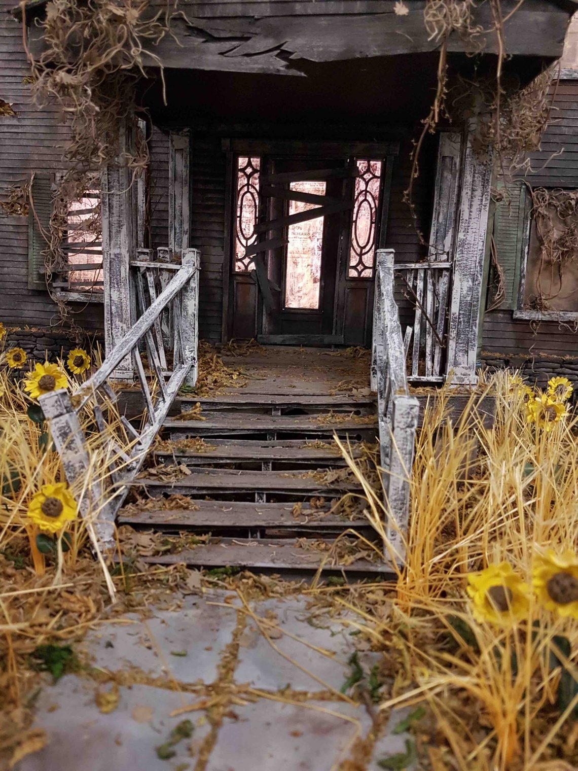 This Albertan Created the Most Amazing Replica of the House From It
